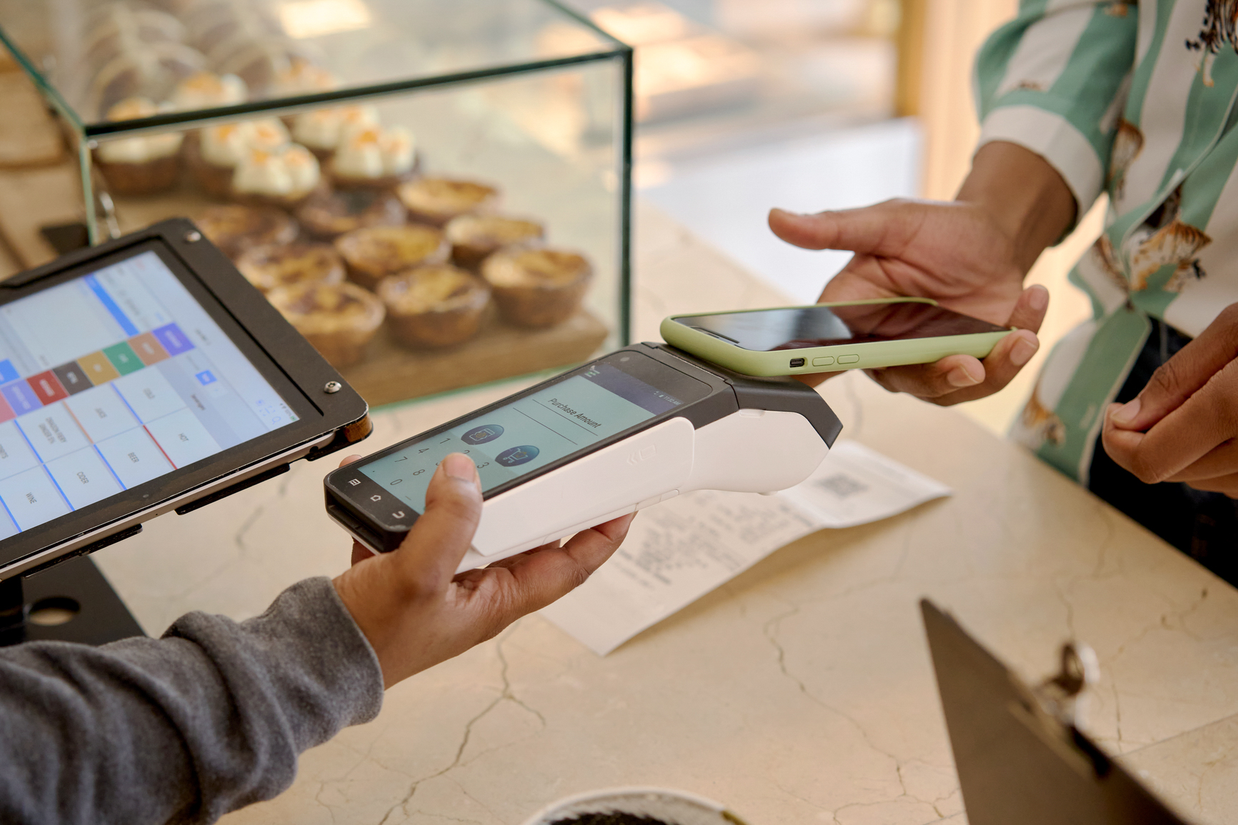 What is a Credit Card Deadbeat? Term and Its Implications